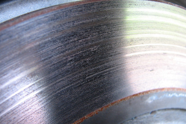 Troubleshooting Guide: What Scratches on Your Brake Discs Really Mean